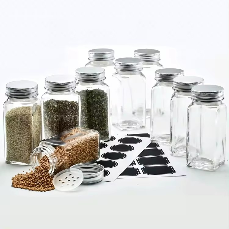 Spice Bottles spice containers with plastic shakers